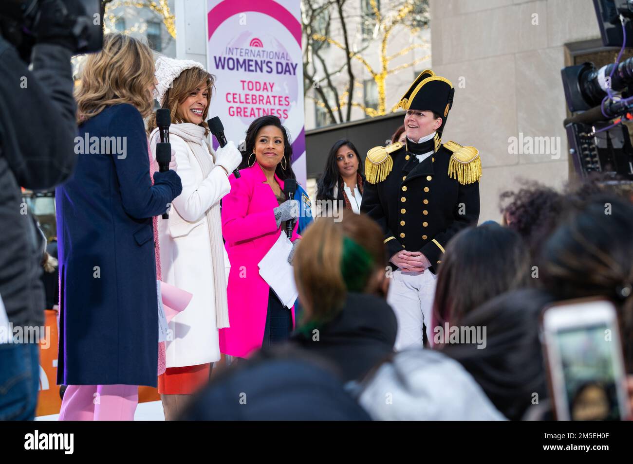 NEW YORK (March 8, 2022) Cmdr. Billie Farrell, commanding officer of ...