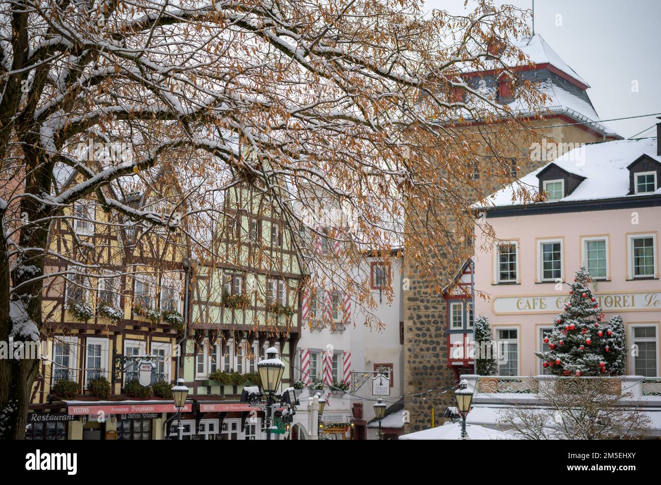 LINZ AM RHEIN, GERMANY - DEC 14, 2022: Burgplatz with Rheinturm tower ...
