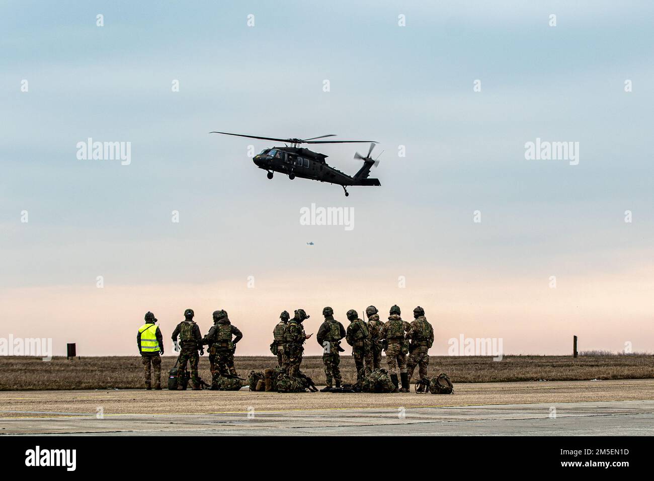MIHAIL KOGALNICEANU AIR BASE, Romania – Soldiers of the Royal ...