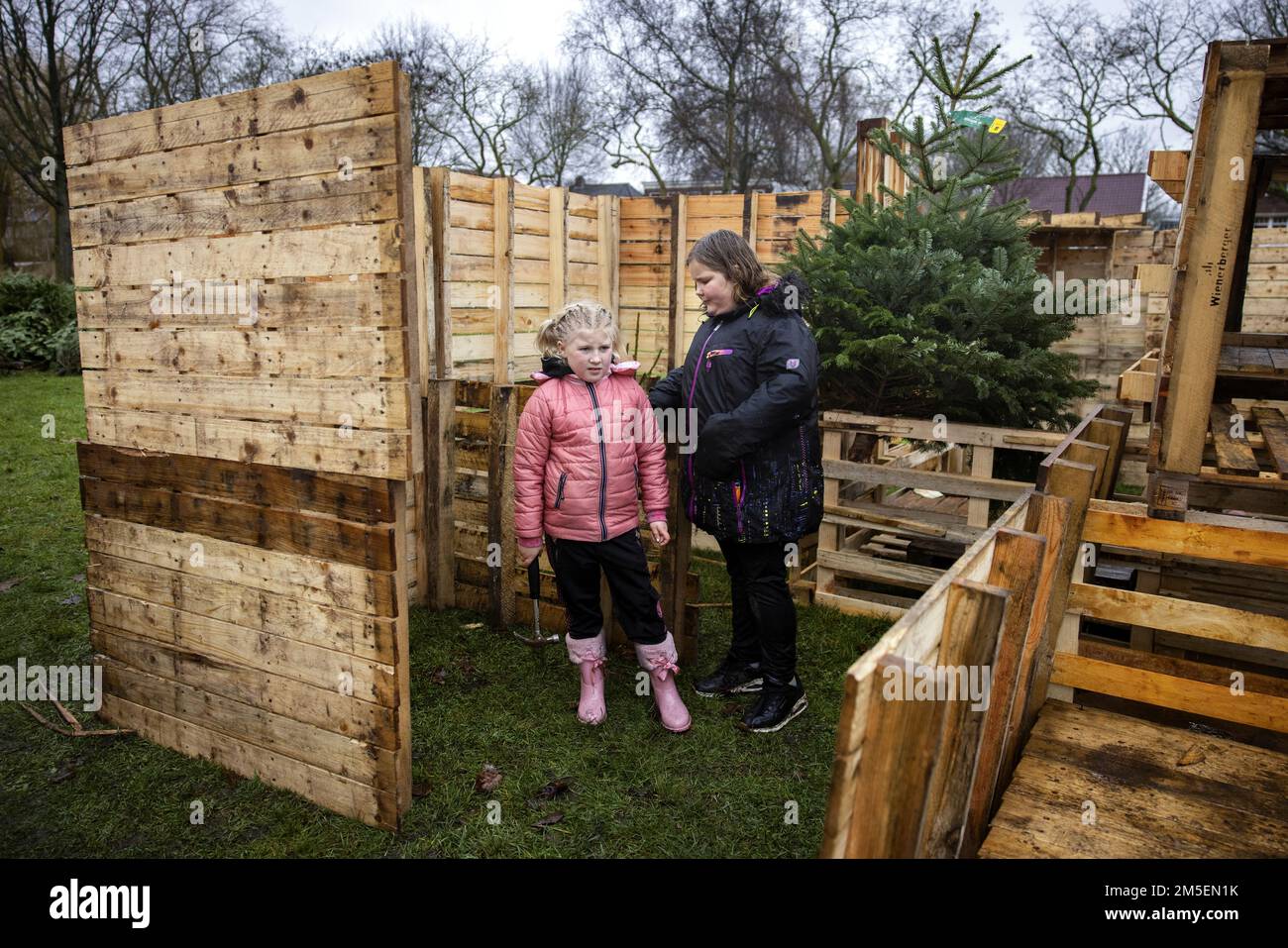 AMSTERDAM - The New Year's Eve bonfire in Floradorp in North Amsterdam ...