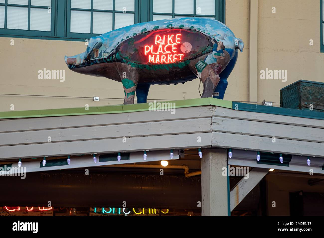 Pig building hi-res stock photography and images - Alamy