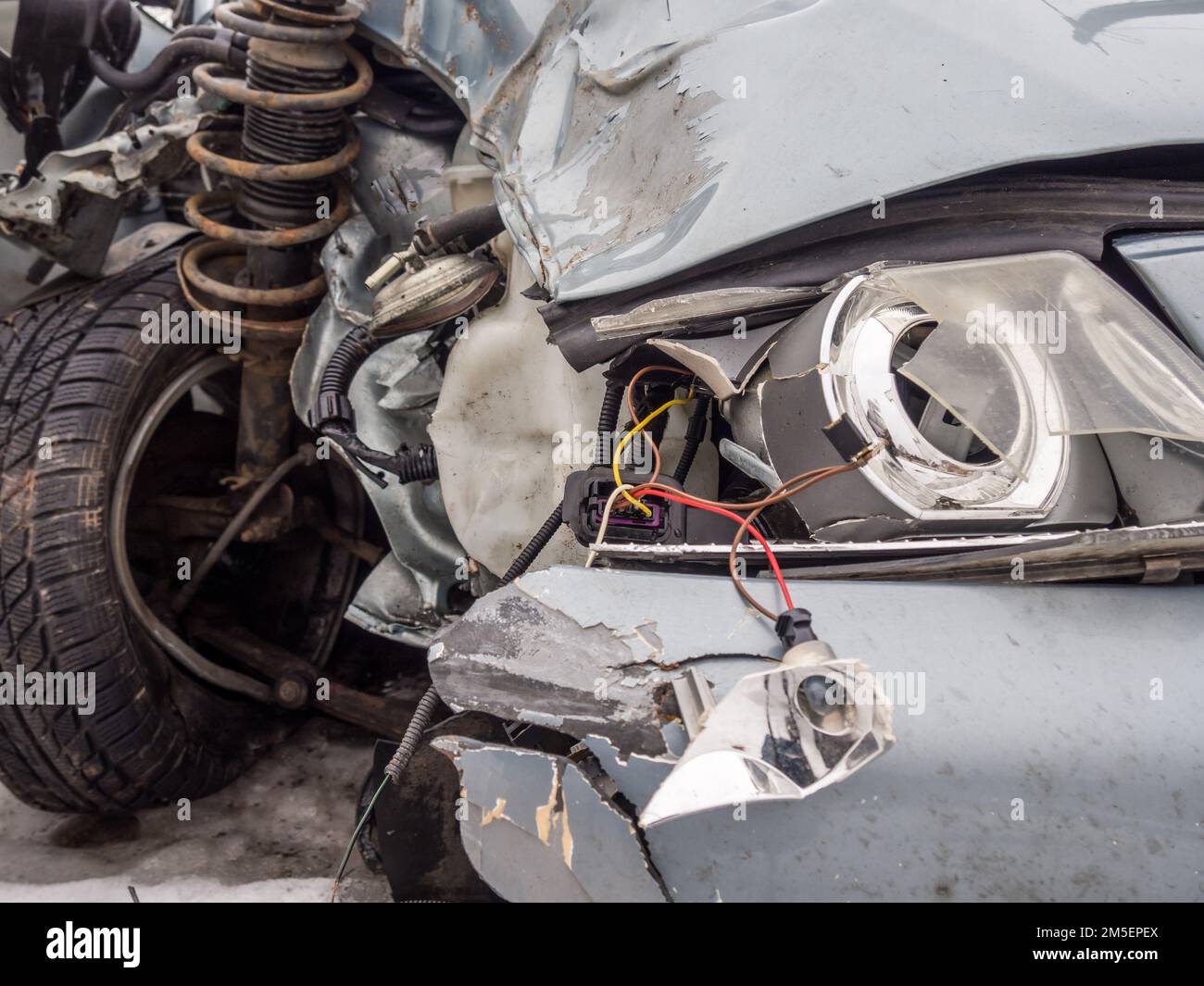 Accident vehicle with front damage Stock Photo - Alamy
