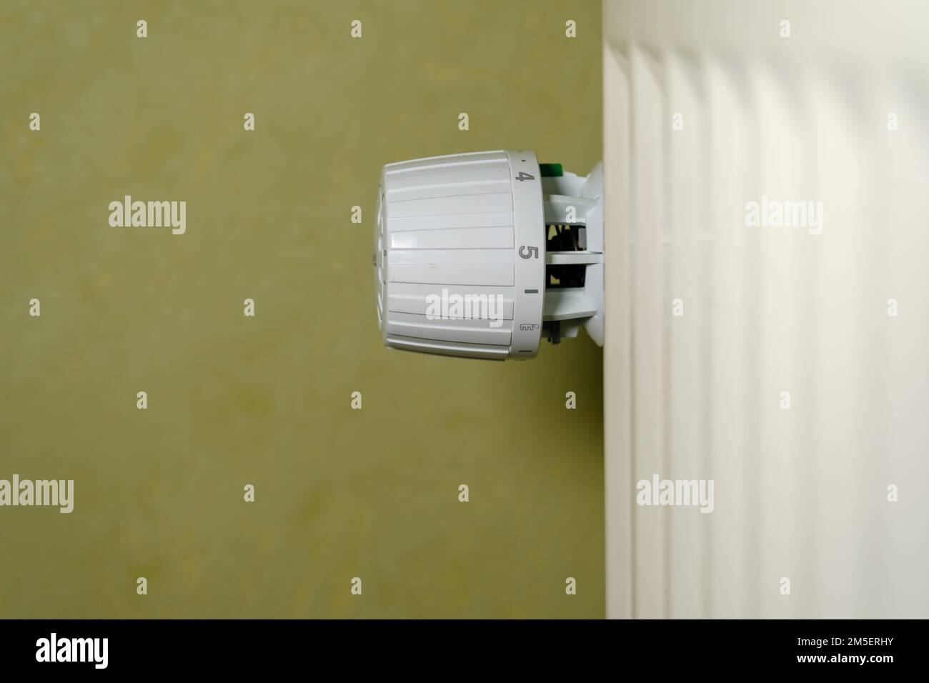 Radiator controller for adjusting temperature. Heating concept Stock ...