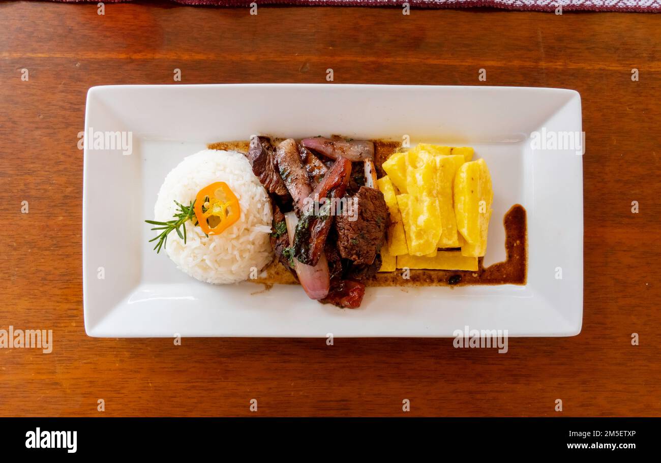 Lomo saltado plato peruano hi-res stock photography and images - Alamy