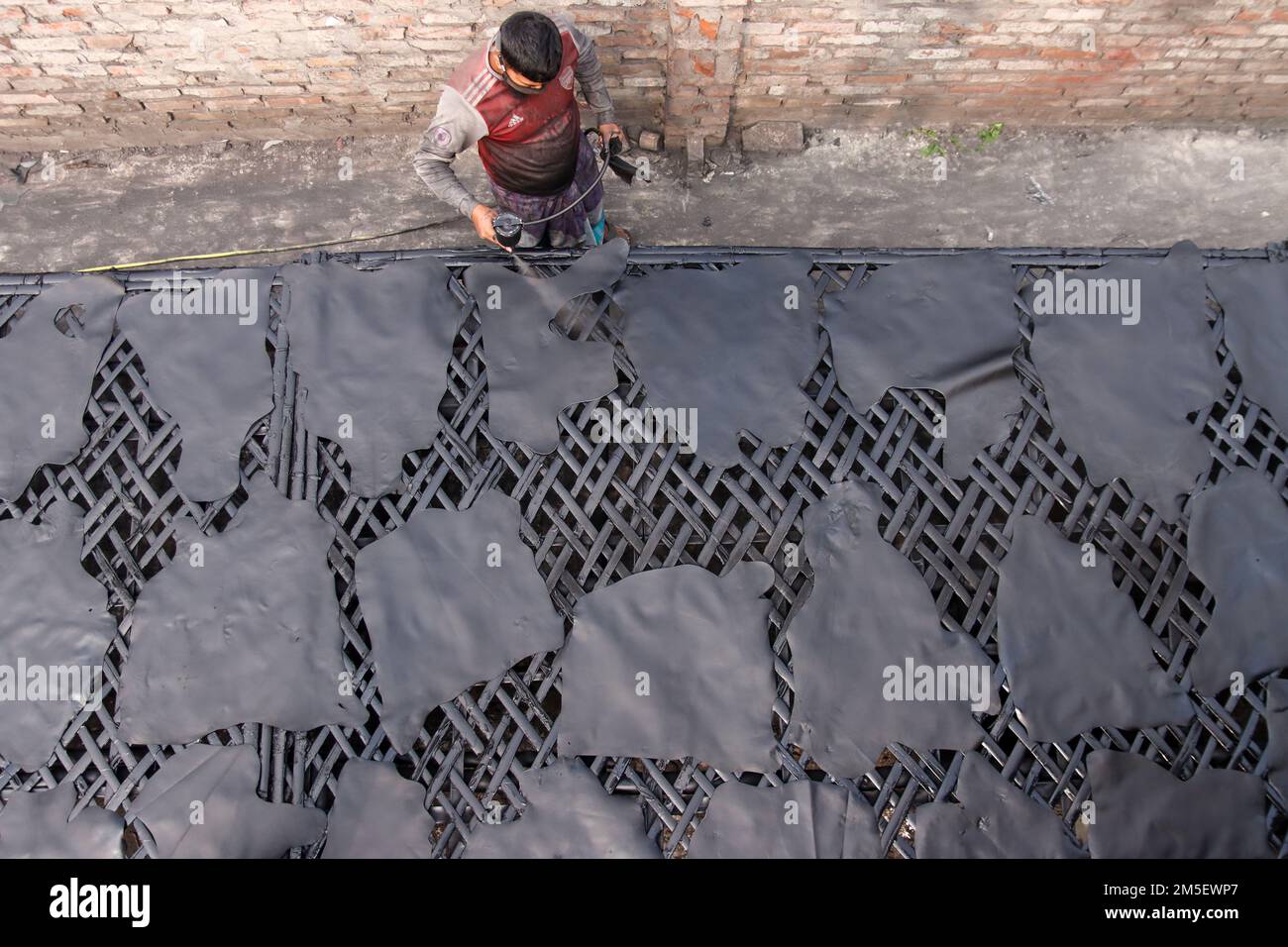 The leather recycling method is called series gam. Large quantities of ...