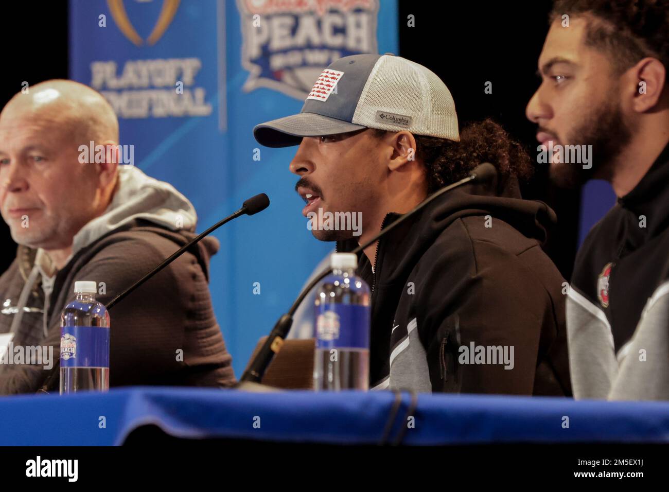 Atlanta, Georgia, USA. 28th Dec, 2022. Ohio State Buckeyes linebacker ...