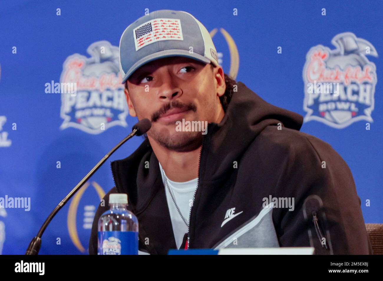 Atlanta, Georgia, USA. 28th Dec, 2022. Ohio State Buckeyes linebacker ...