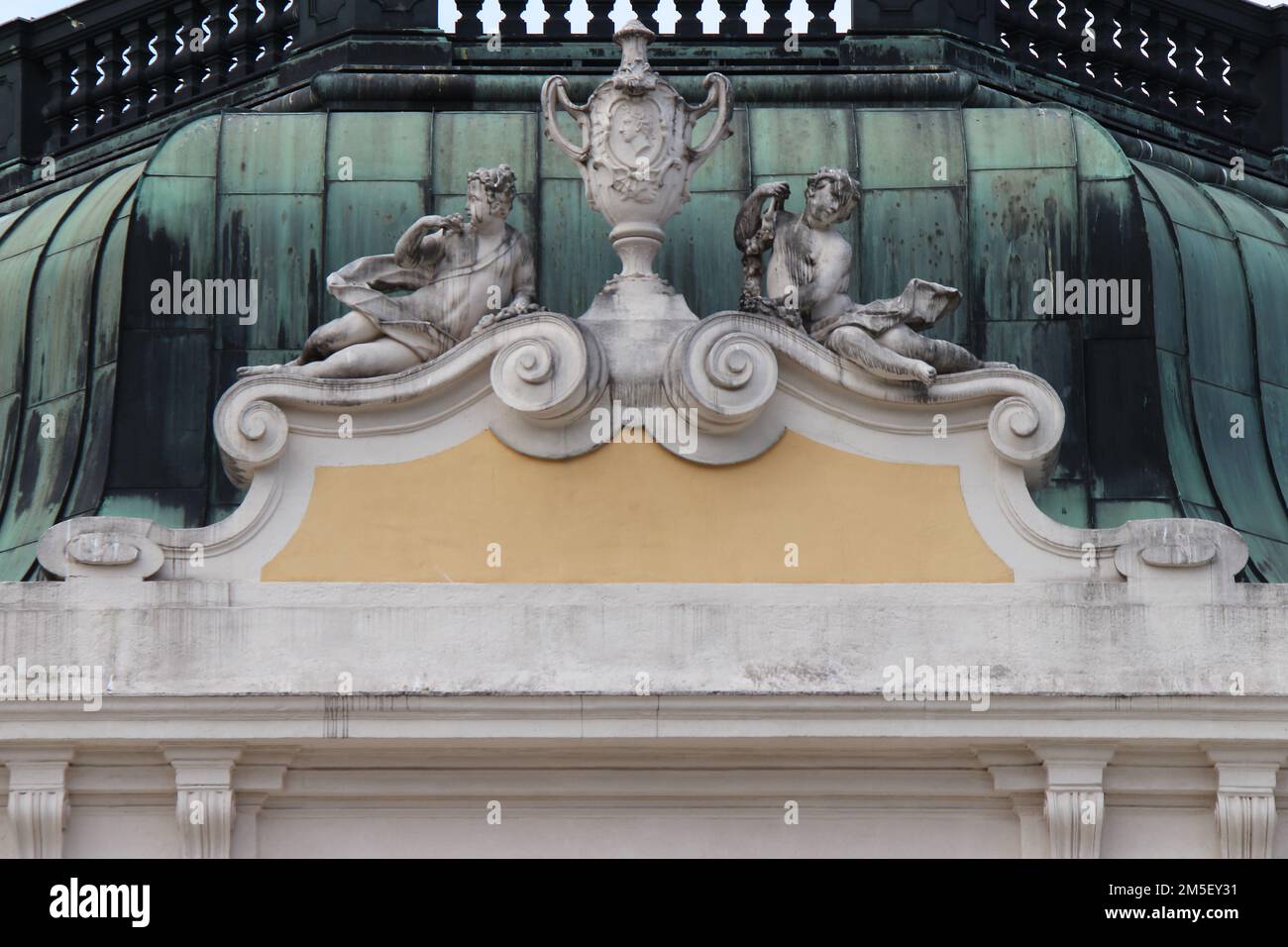 Baroque wall pavilion hi-res stock photography and images - Alamy