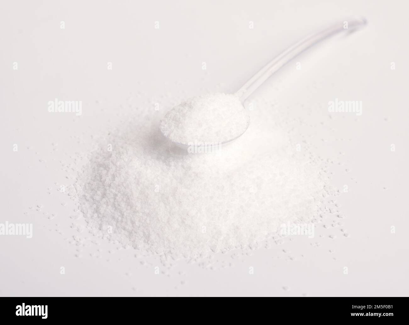 Stevioside powder. Natural sweetener Isolated on white background Stock ...