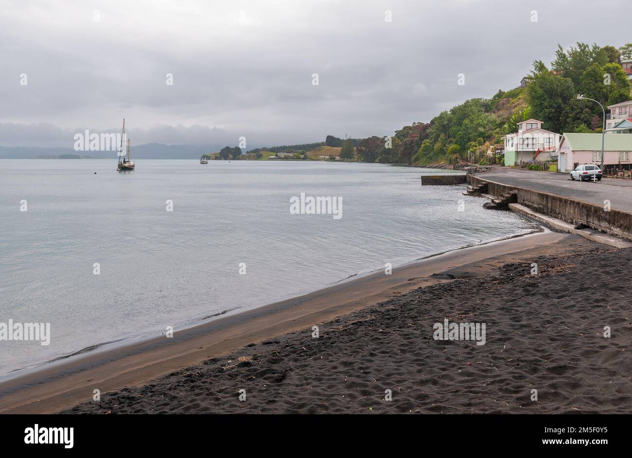 Town harbor and small boat hi-res stock photography and images - Alamy