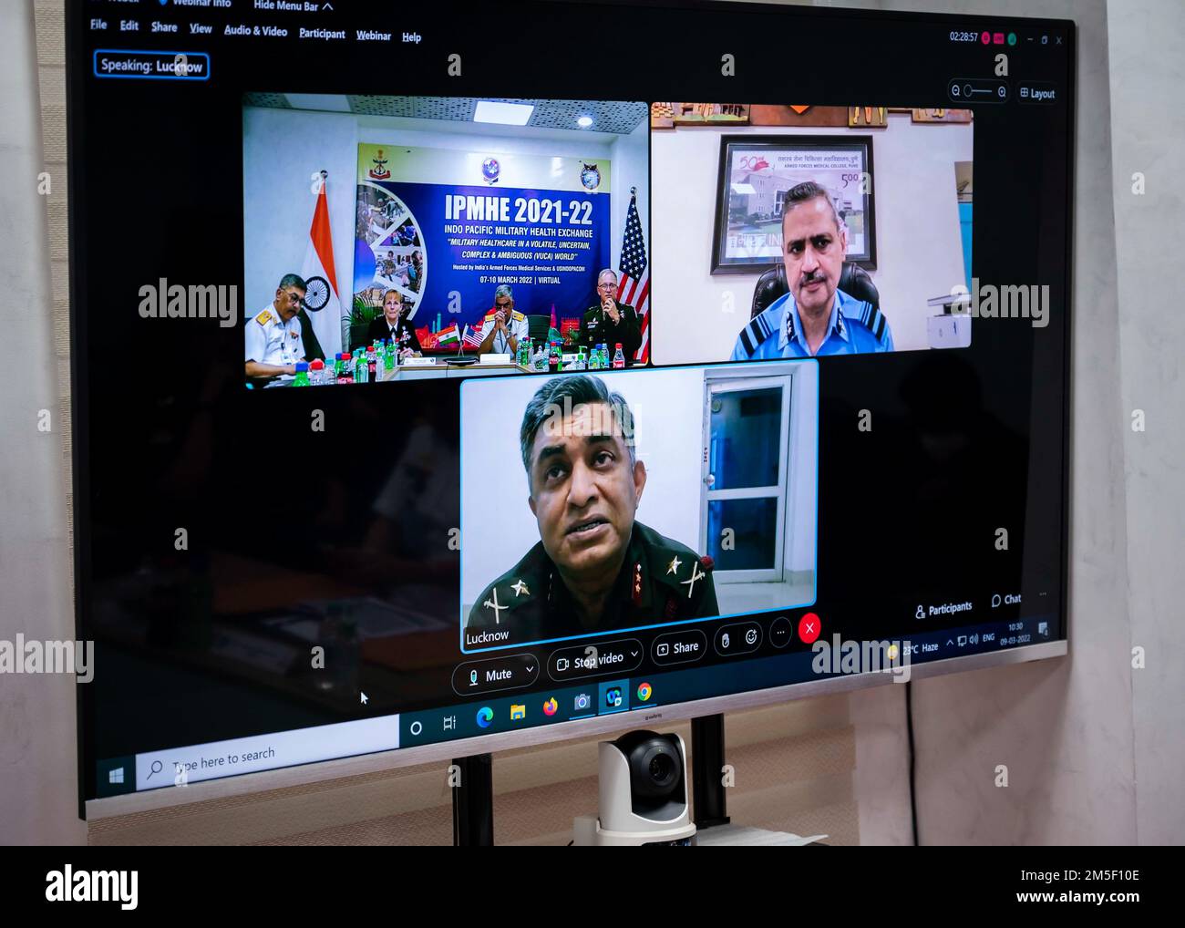 U s military medical professionals hi-res stock photography and images ...