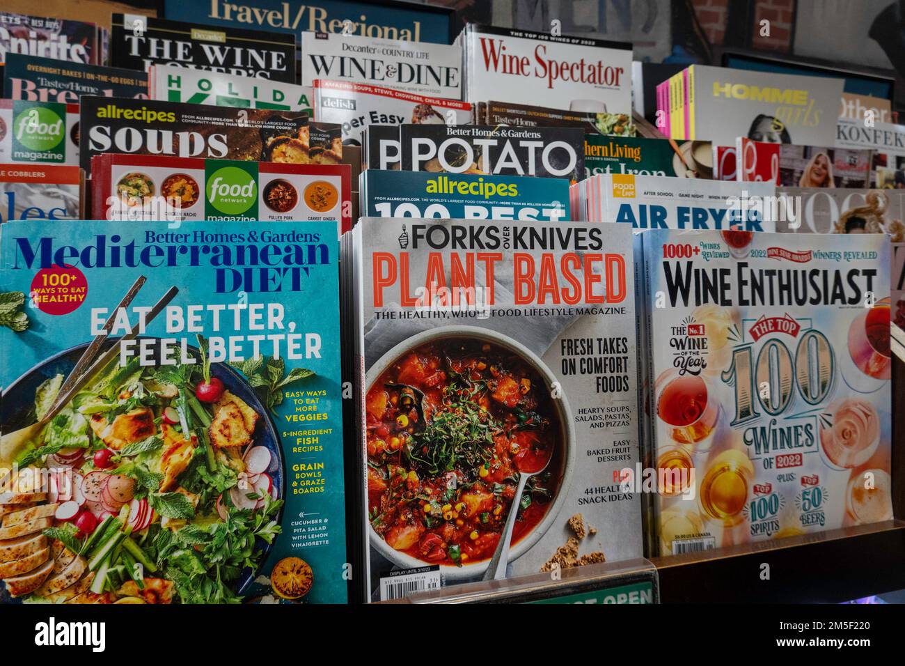 Barnes & Noble Booksellers on Fifth Avenue in New York City has a large ...