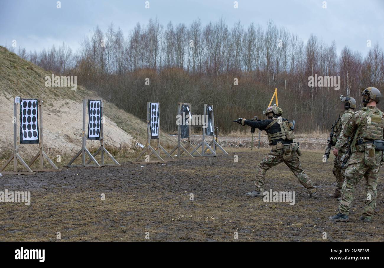 U.S. Special Forces conduct range exercises consisting of close quarter ...