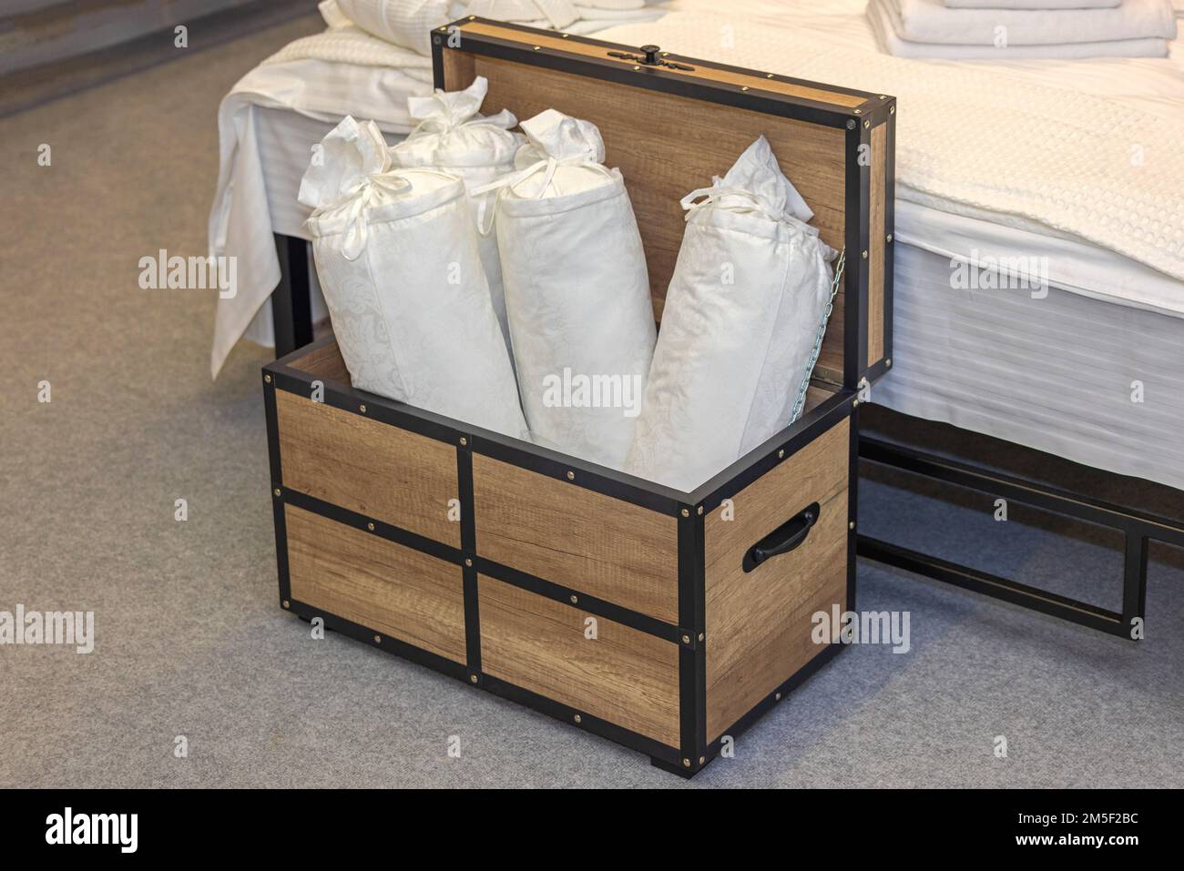 Open Wooden Trunk Textile Storage in Bedroom Stock Photo - Alamy