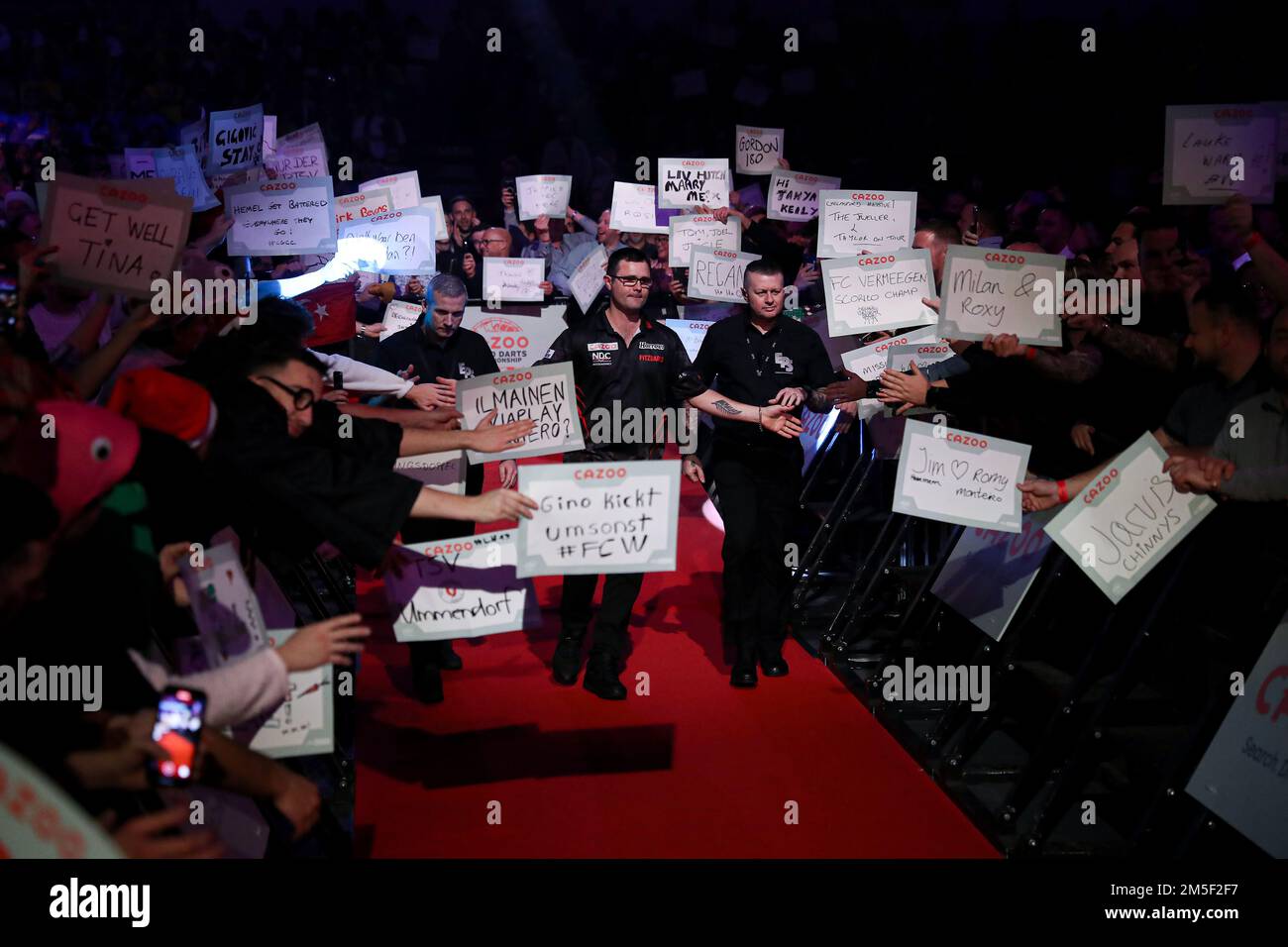 Alexandra Palace, London, UK. 28th Dec, 2022. 2022/23 PDC Cazoo World ...