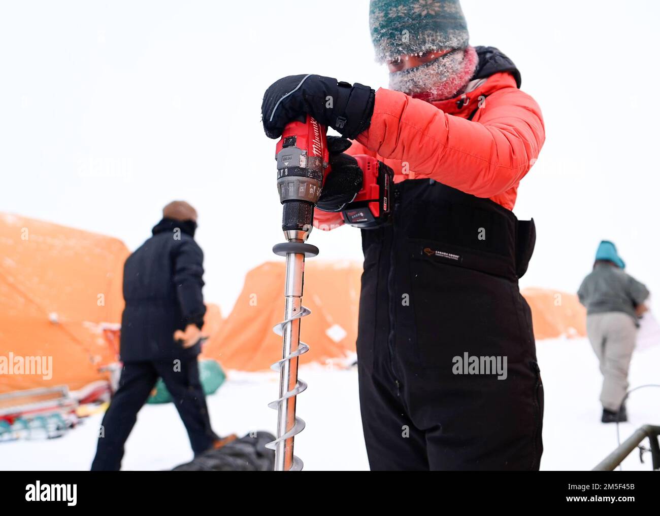 U.S. NAVY ICE CAMP QUEENFISH (March 10, 2022) - Ann Hill, Arctic ...