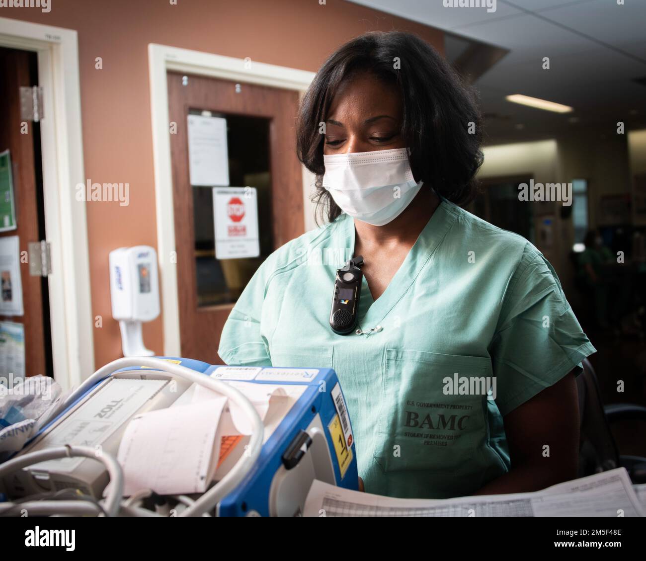 Crash cart hi-res stock photography and images - Alamy