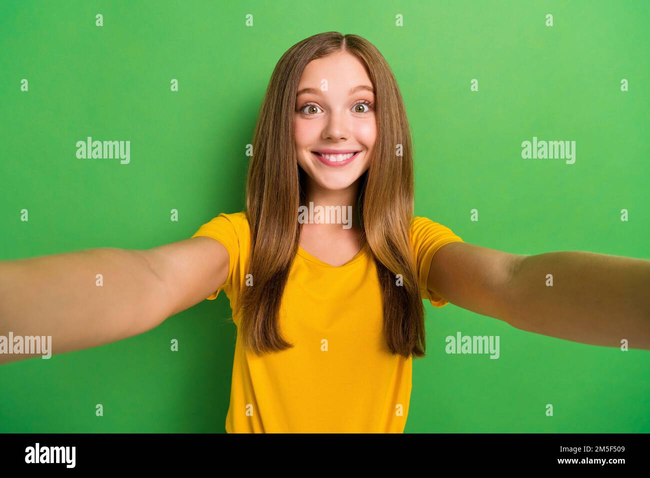 Closeup selfie photo of young toothy beaming smile positive brown hair ...