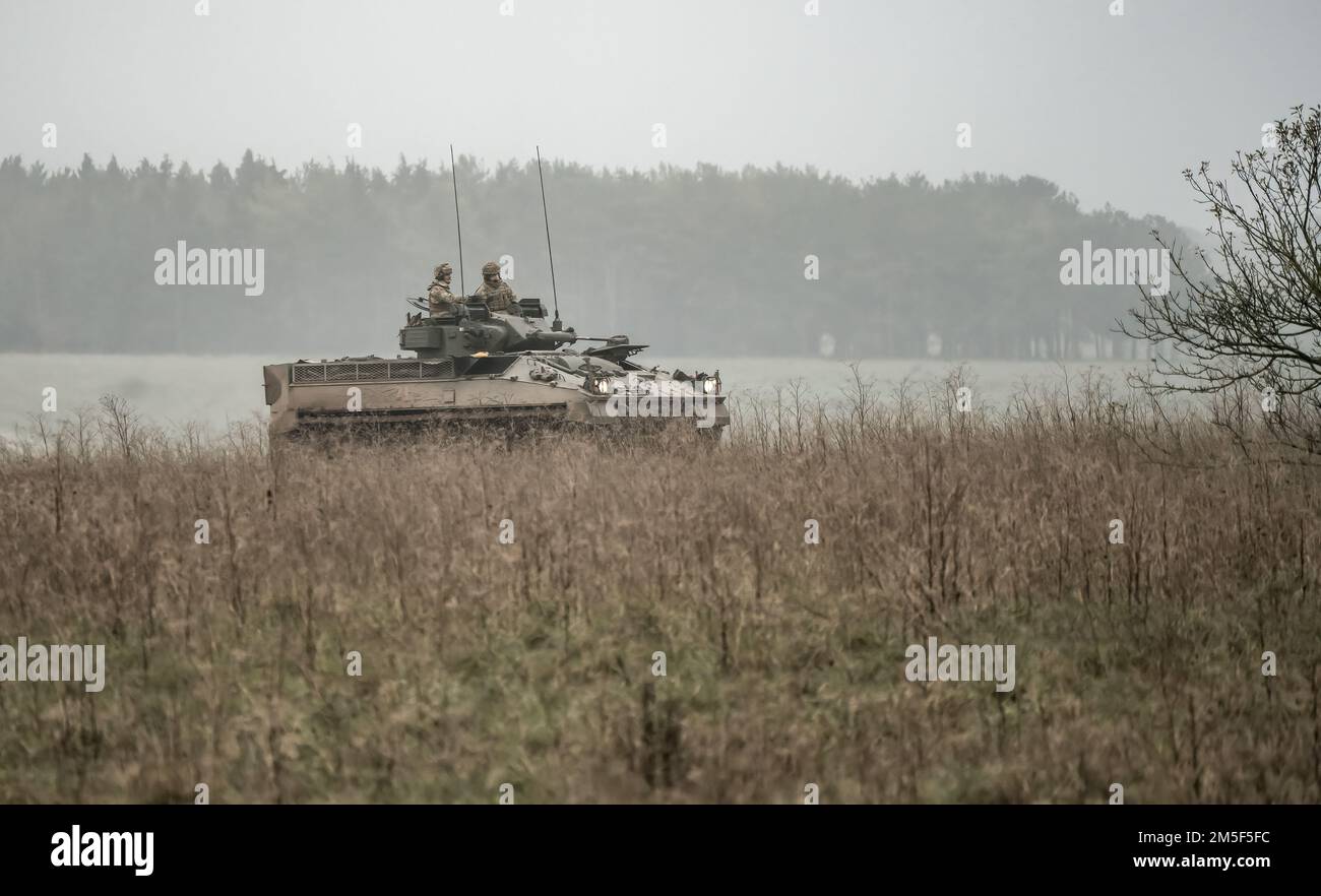 Tank machine guns hi-res stock photography and images - Alamy