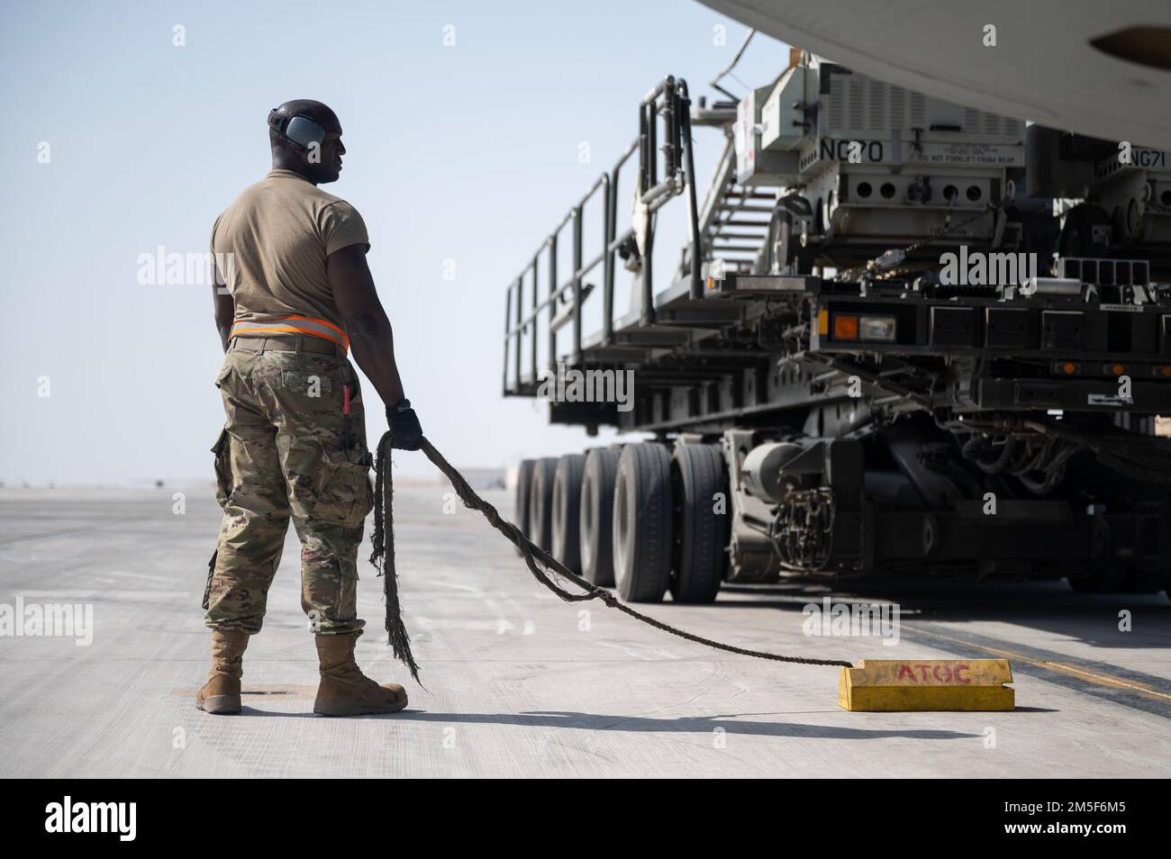 An Airman assigned to the 380th Expeditionary Logistics Readiness ...