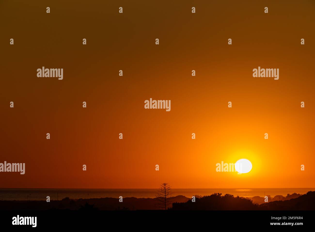 Cadiz beach sunset hi-res stock photography and images - Alamy