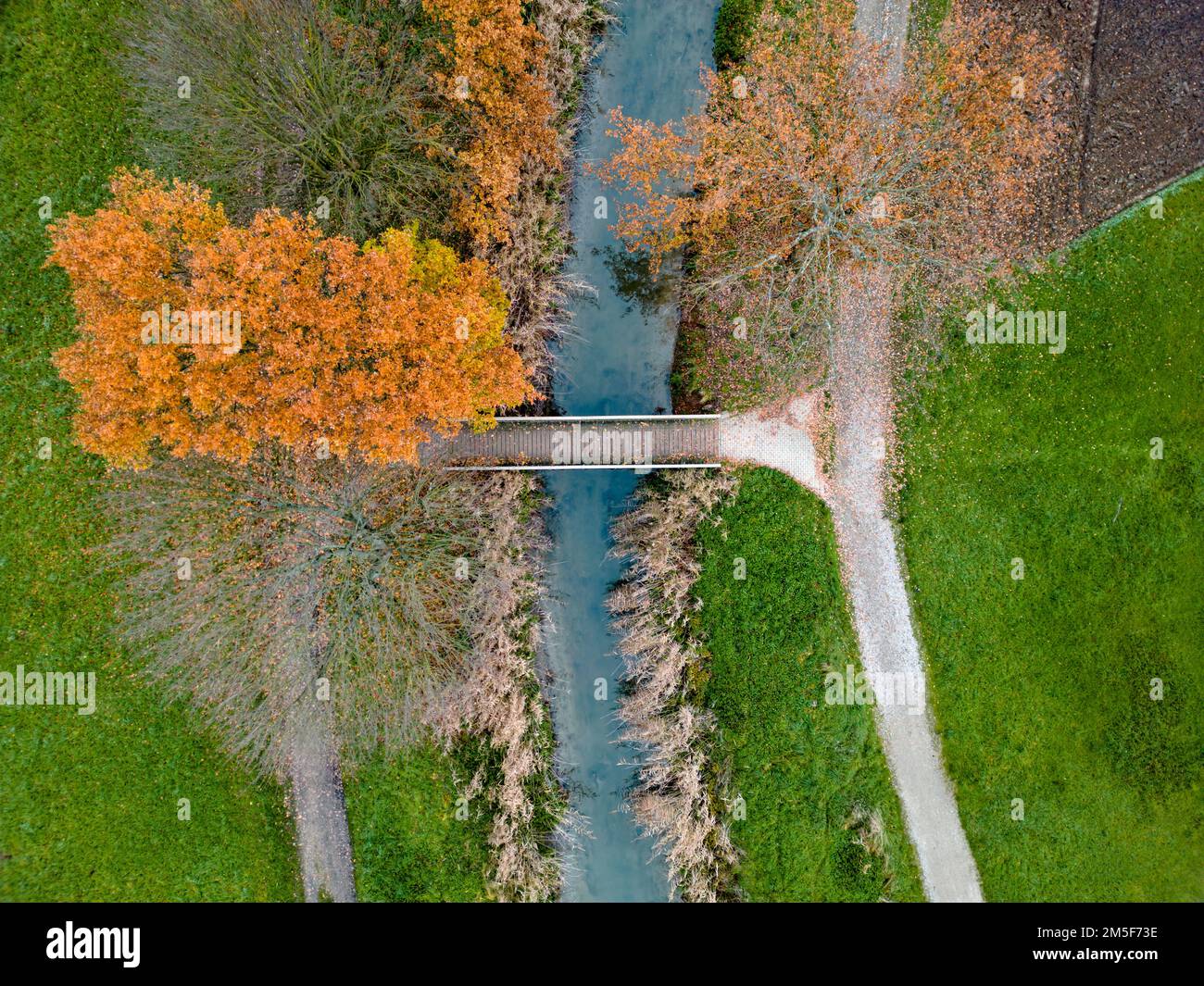 Foot bridge aerial hi-res stock photography and images - Alamy