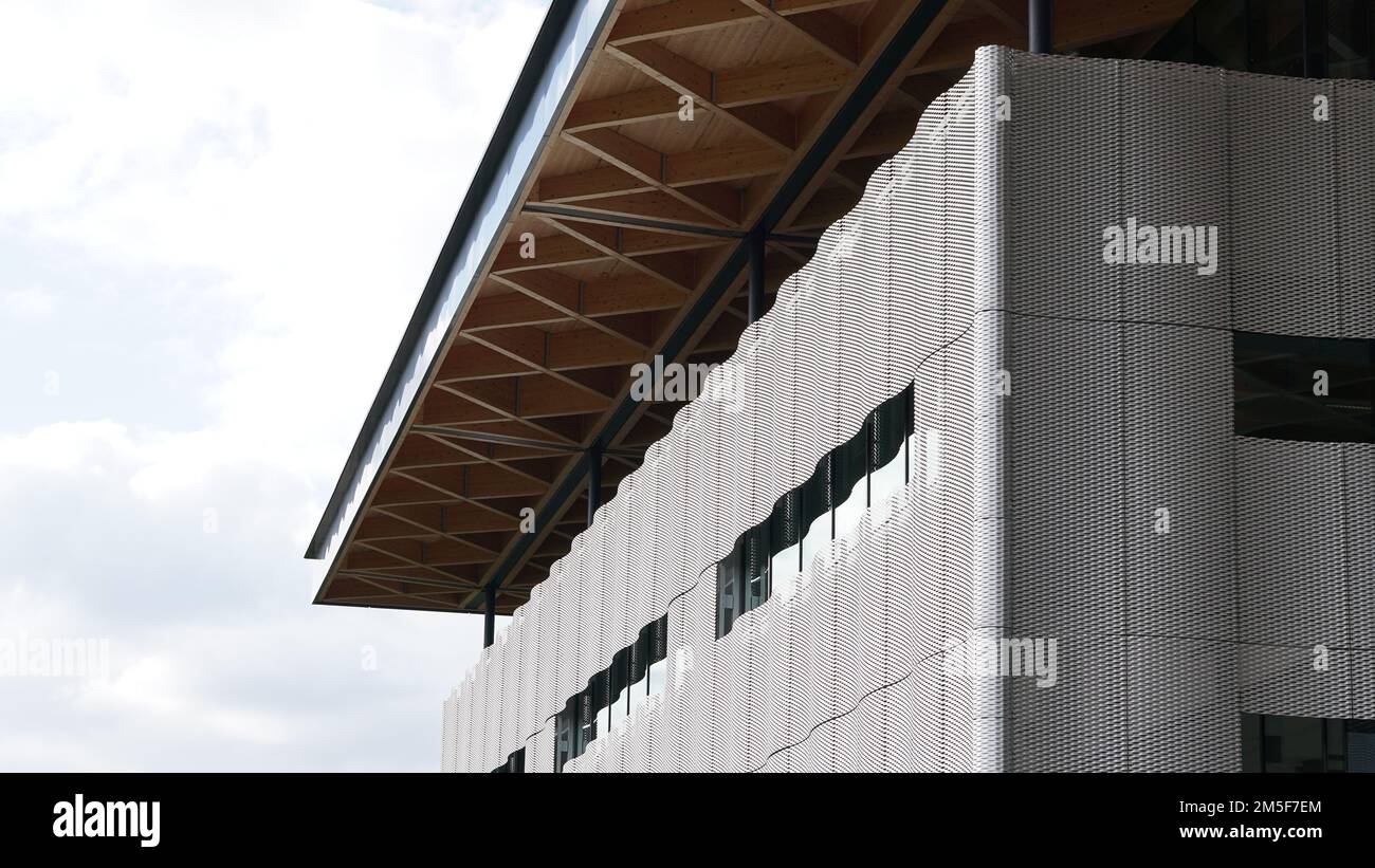 Warwick university building - Prof. Lord Bhattacharyya Building Stock Photo - Alamy