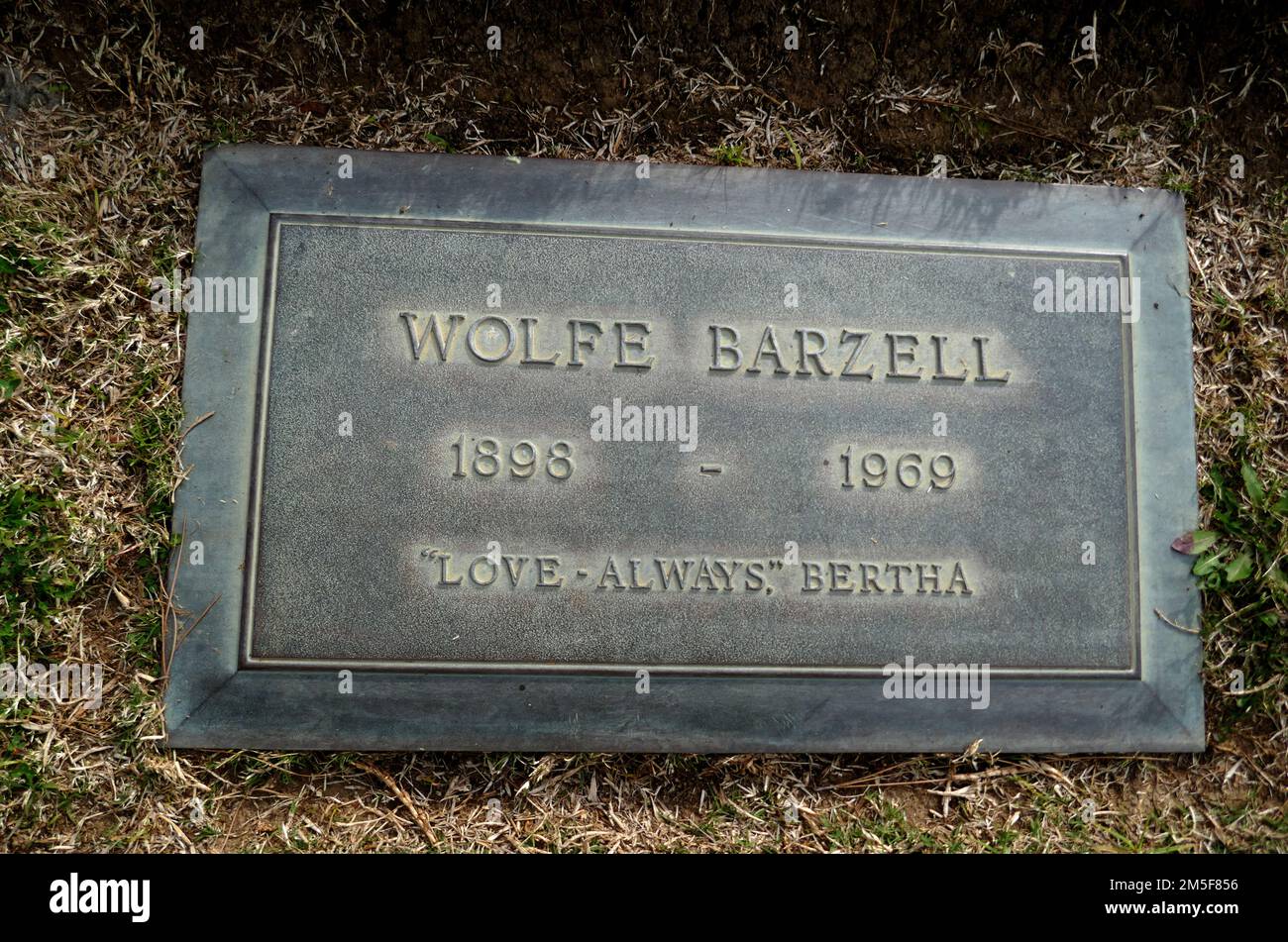 Wolfe barzell hi-res stock photography and images - Alamy
