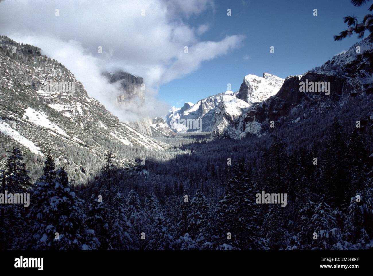 Yosemite National Park CA USA. Fall and winter Stock Photo - Alamy