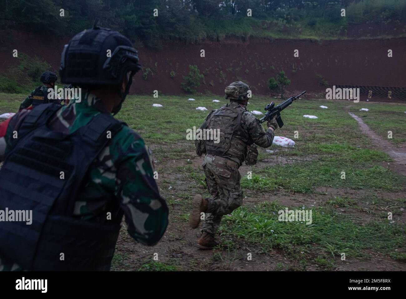 Soldiers from Charlie Troop, 2 Squadron, 14th Cavalry Regiment, 2nd ...