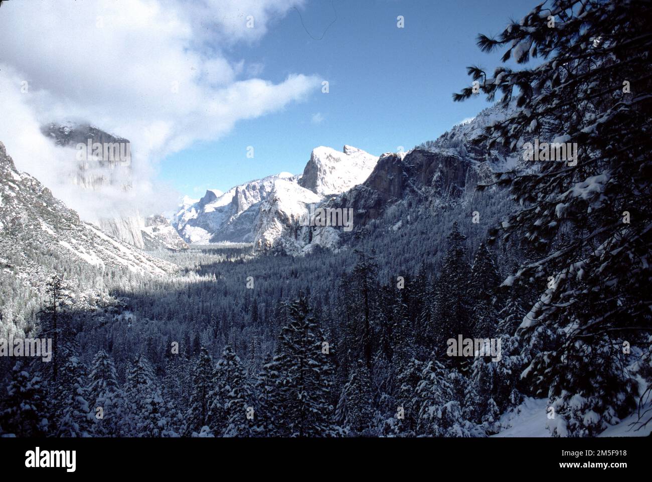 Yosemite National Park CA USA. Fall and winter Stock Photo - Alamy