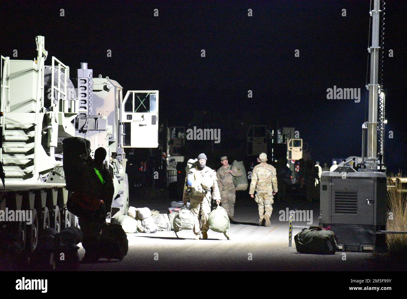 Bobtail truck hi-res stock photography and images - Alamy