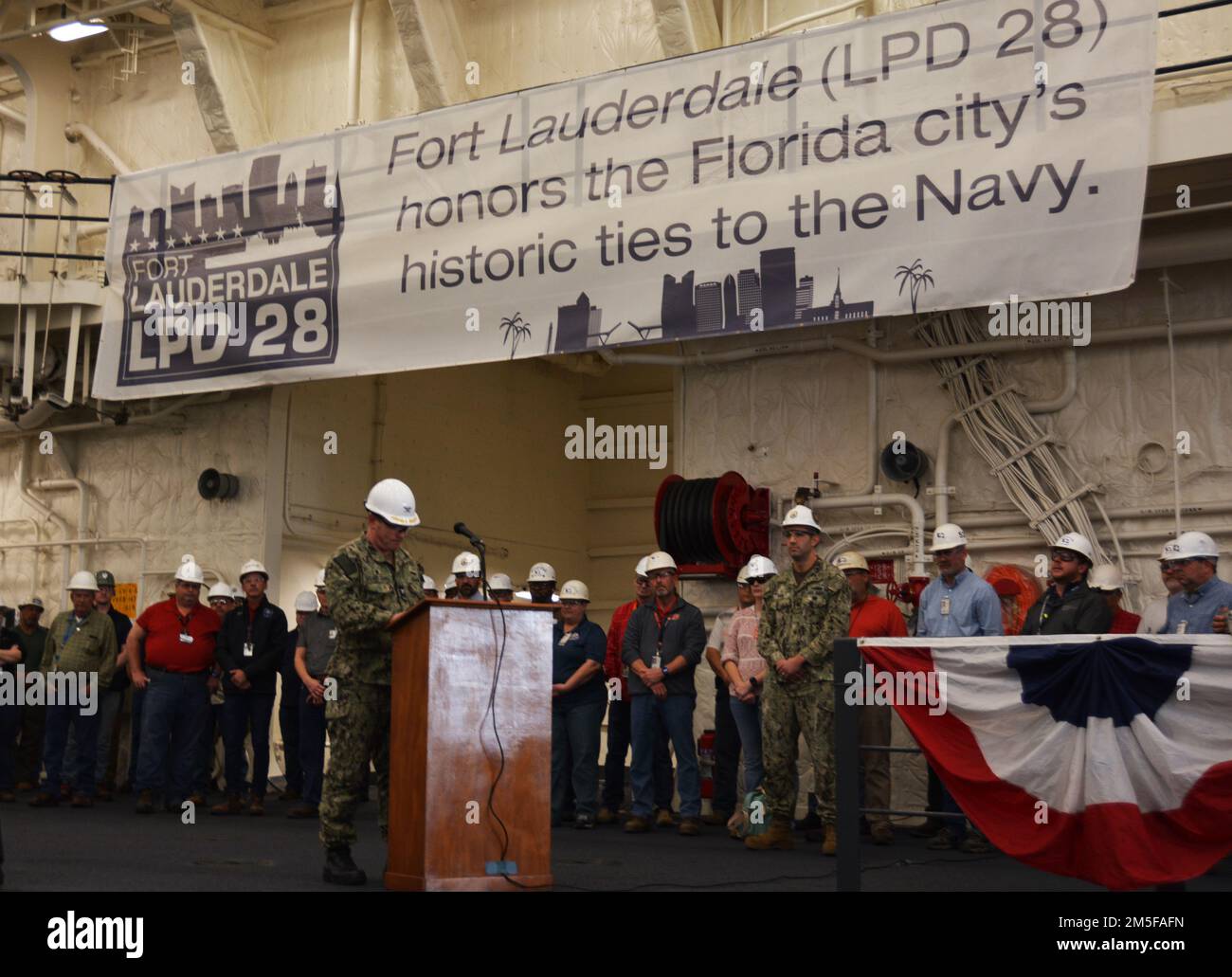 PASCAGOULA, MS - Pre-Commissioning Unit Fort Lauderdale (LPD 28 ...