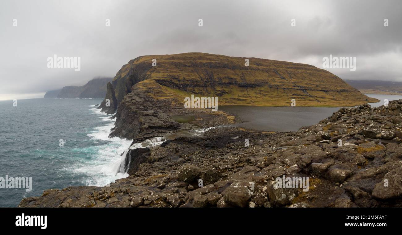 Sorvagsvatn lake bosdalafossur waterfall hi-res stock photography and ...