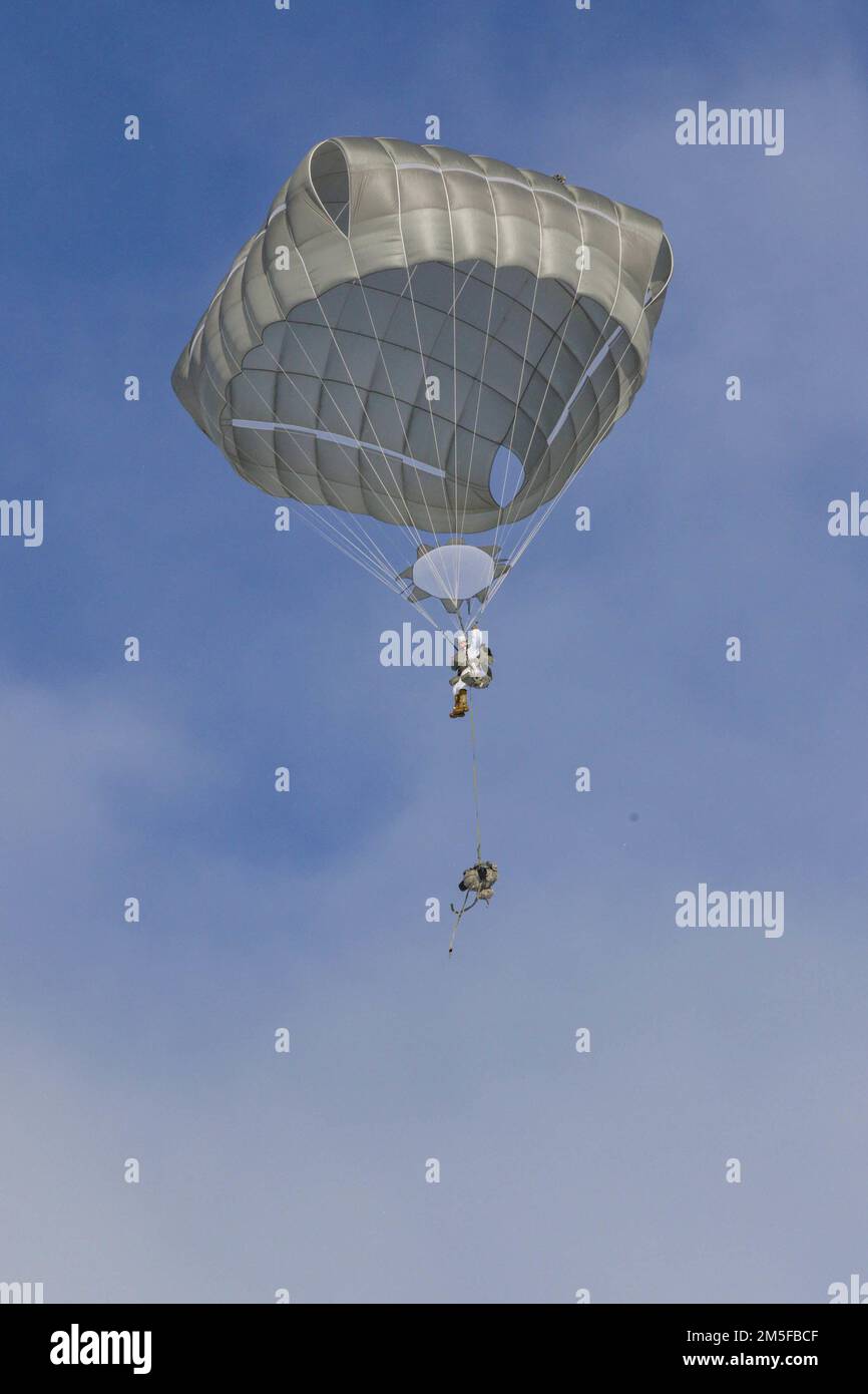 501st parachute infantry regiment hi-res stock photography and images ...