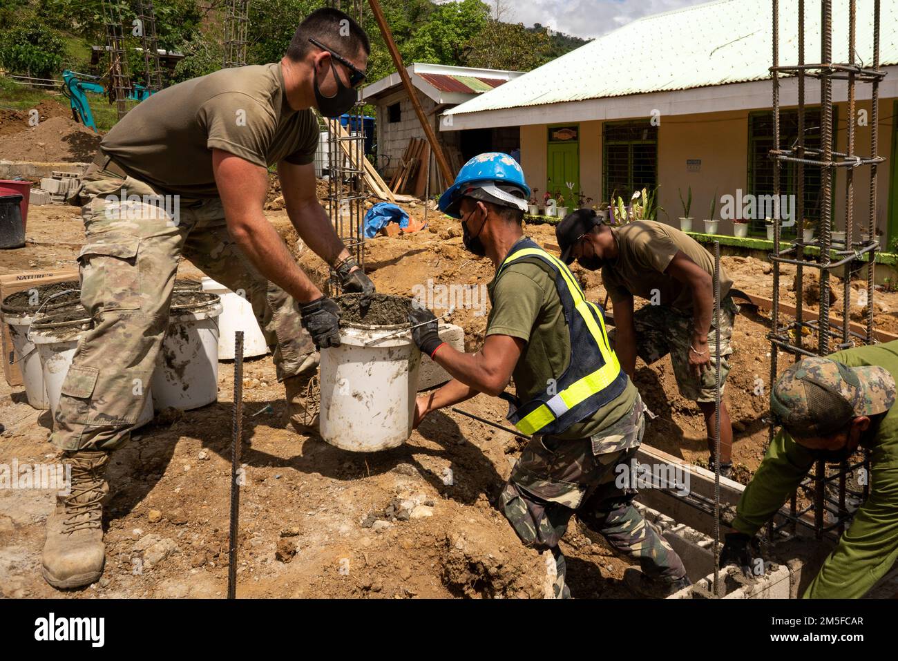 Members of the Armed Forces of the Philippines and U.S. Air Force 18th ...