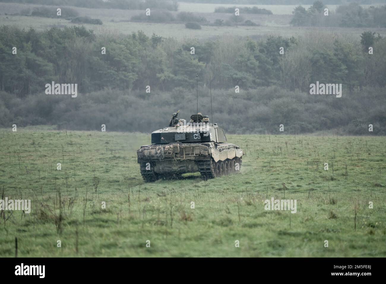 Military tanks moving in hi-res stock photography and images - Alamy