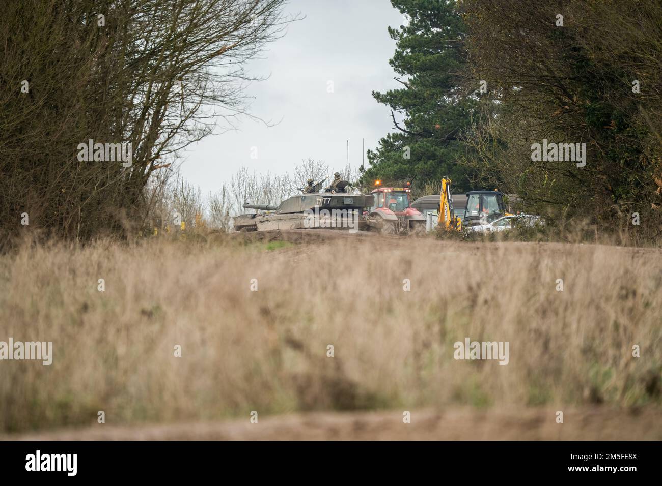 Battle field and tanks hi-res stock photography and images - Alamy