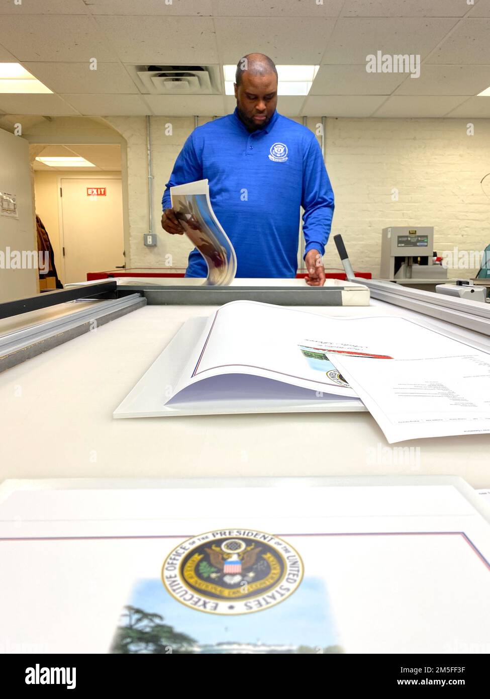 Defense Logistics Agency Document Services Electronic Duplicating ...