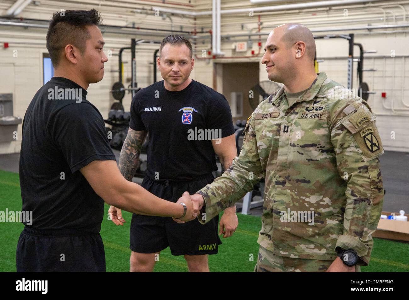 Soldiers with 10th Mountain Division graduate from the Mountain Athlete ...