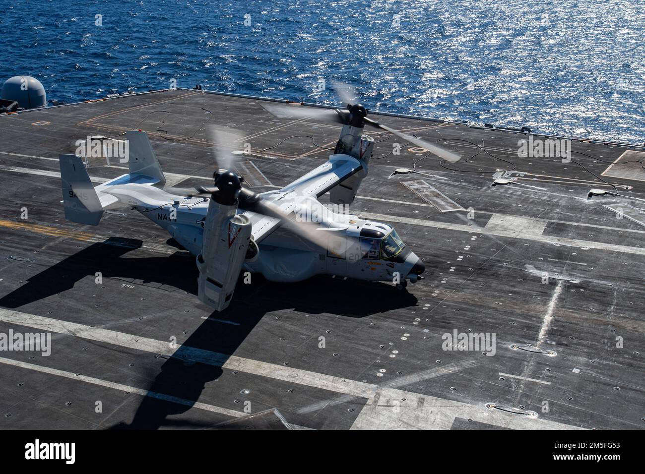 220312-N-MH015-1052 PACIFIC OCEAN (March 12, 2022) A CVM-22B Osprey ...