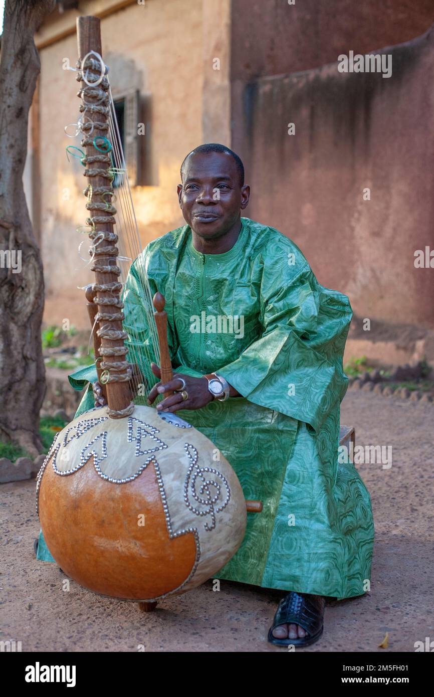 Toumani Diabaté is a Malian kora player who has gained international ...
