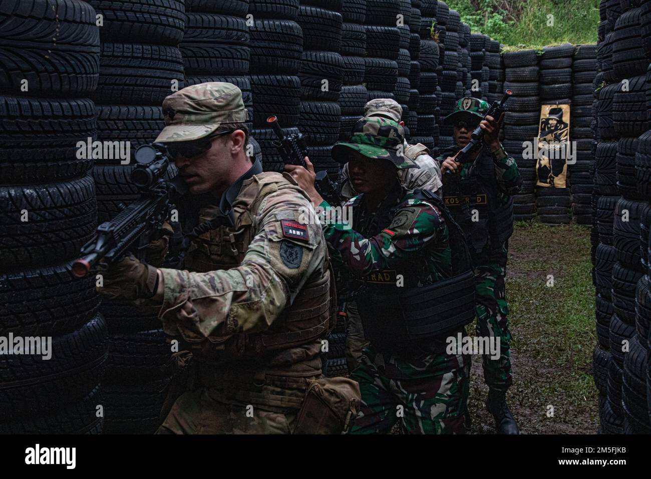 Soldiers from Charlie Troop, 2nd Squadron, 14th Cavalry Regiment, 2nd ...