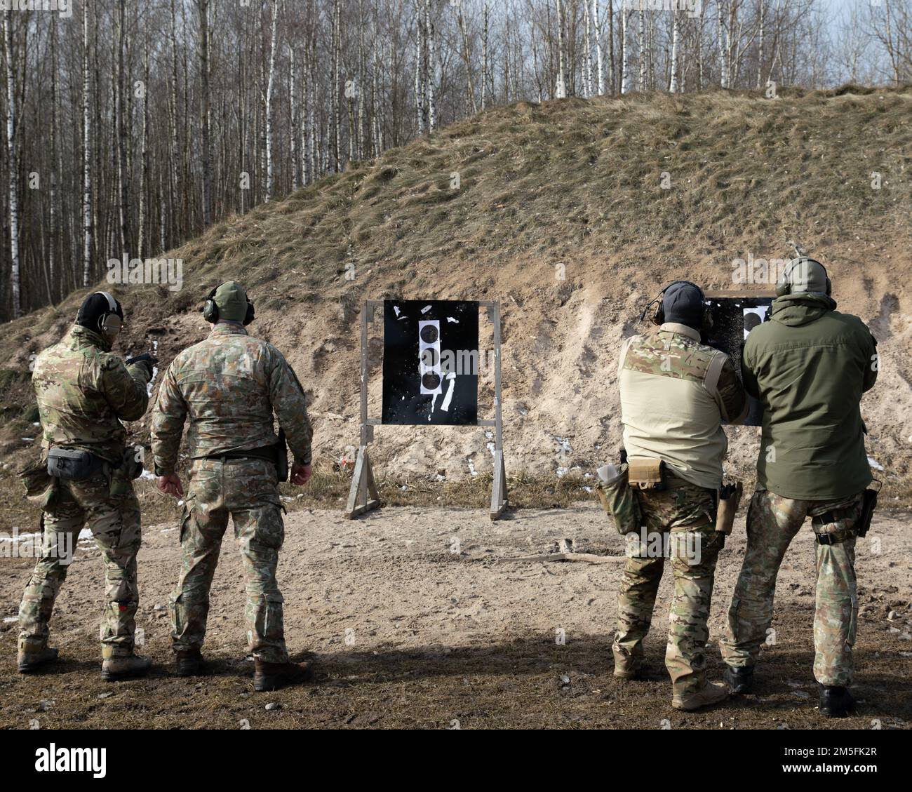 Lithuania special operations forces hi-res stock photography and images ...