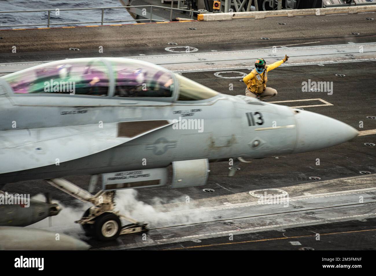 221228-N-XK462-1184 PHILIPPINE SEA (Dec. 28, 2022) An F/A-18F Super ...