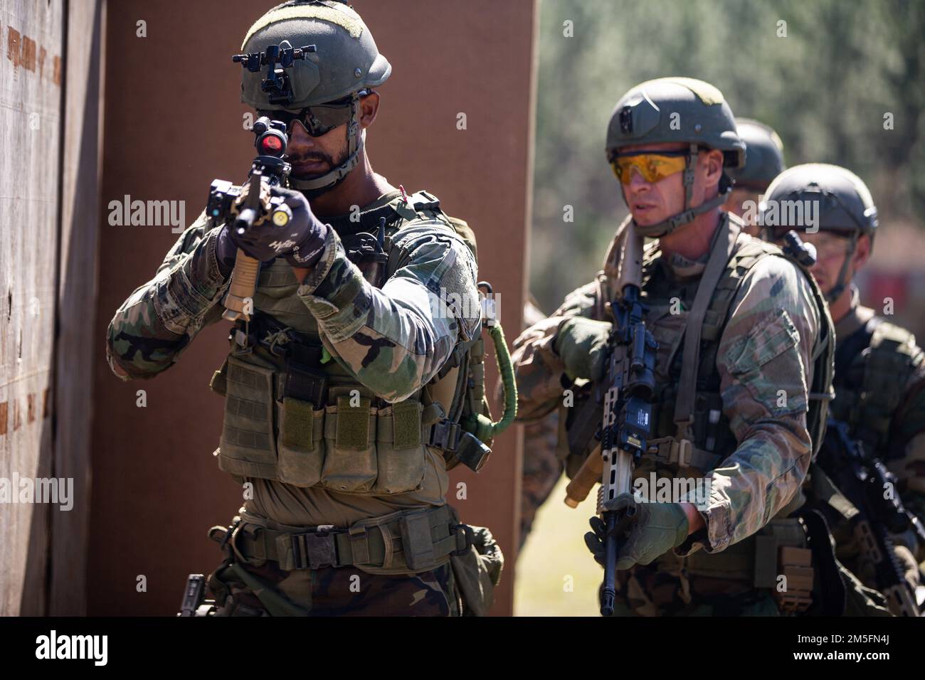 Dutch Marines with Marine Squadron Carib, Netherlands Marine Corps ...