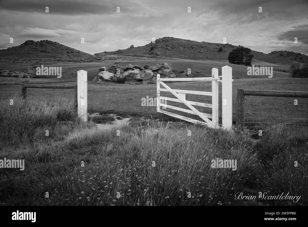 Open gate Black and White Stock Photos & Images - Alamy