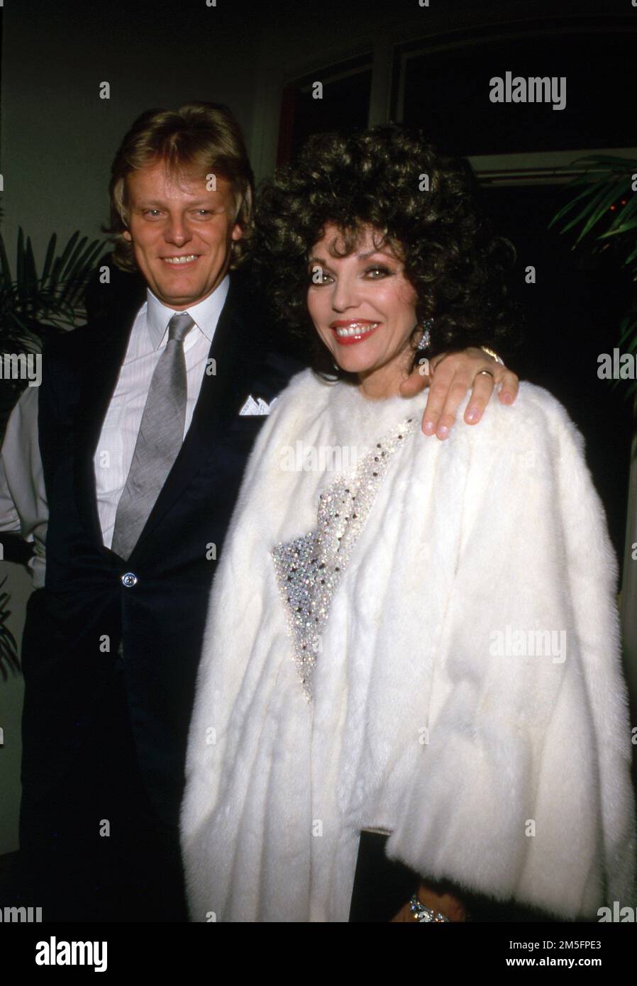 Joan collins in 1986 hi-res stock photography and images - Alamy