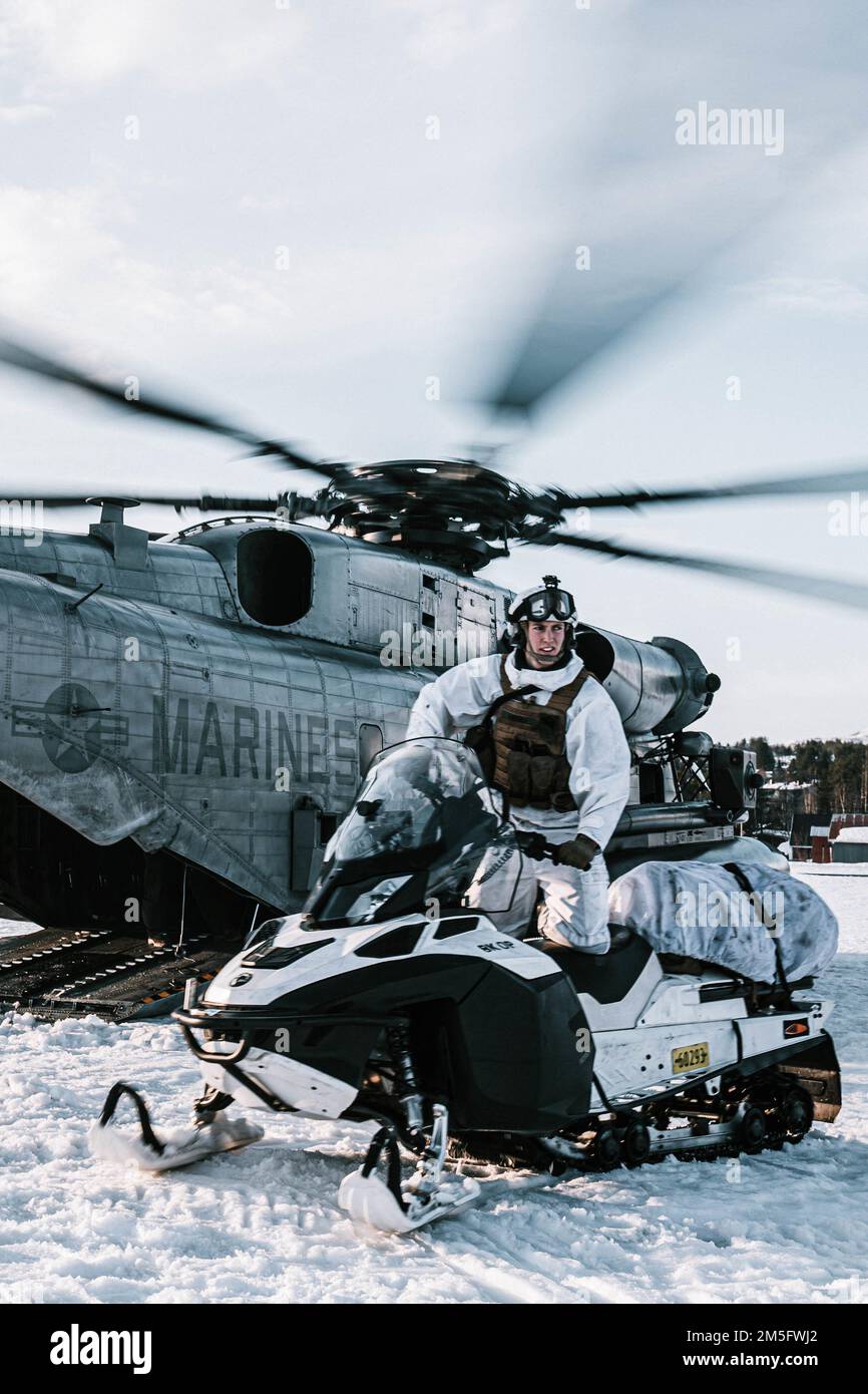 Army snowmobile hi-res stock photography and images - Alamy