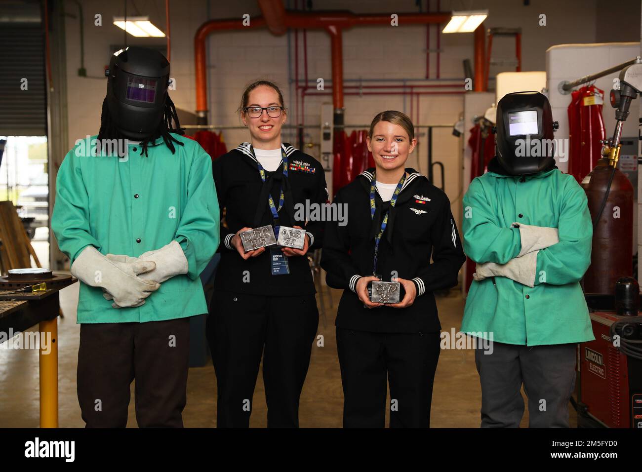 Uss grayson hi-res stock photography and images - Alamy